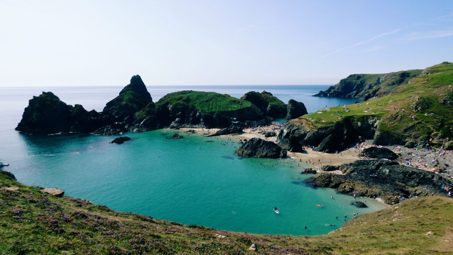 Location Guide: Kynance Cove | The Valley