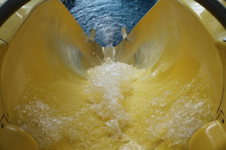 8 Water Parks in Cornwall | The Valley